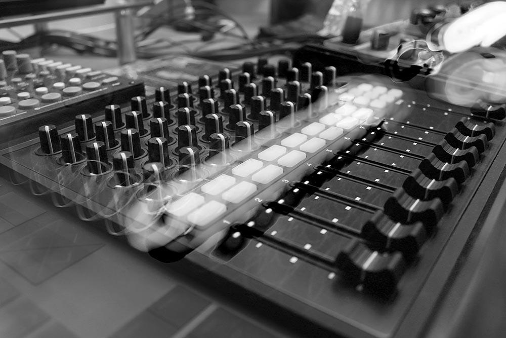 Mastering - Pressology Distribution - Digital and Vinyl Music Distribution